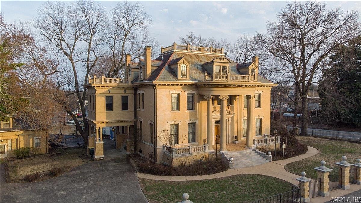 Iconic 1900 Hotze House in Little Rock, Arkansas With Tiffany Interiors ...