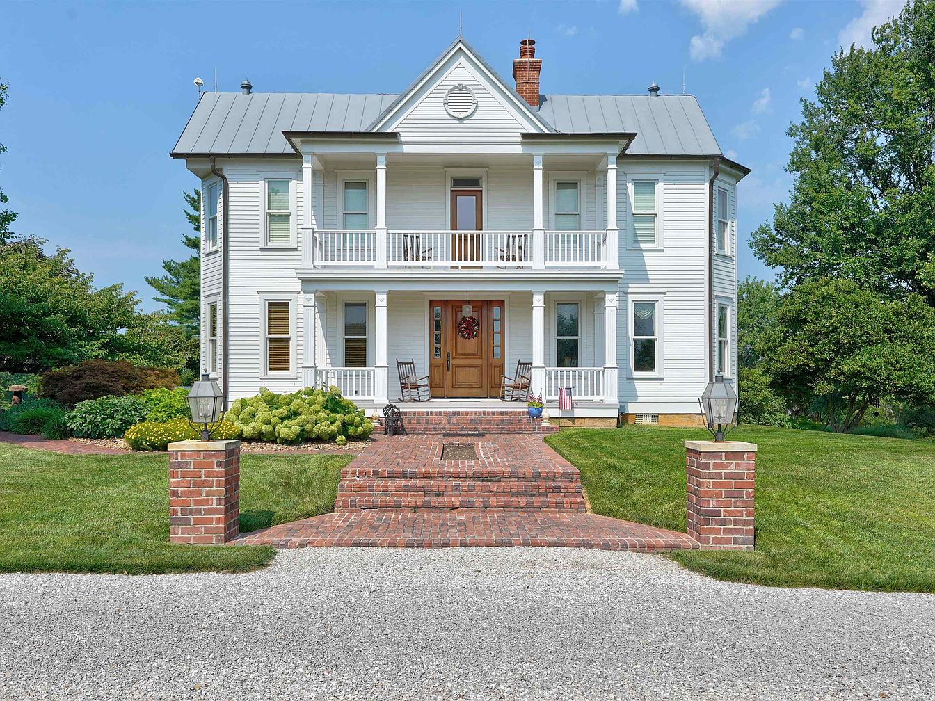 Stunning 1906 Farmhouse in Ferdinand, Indiana, Surrounded by 32 Acres ...