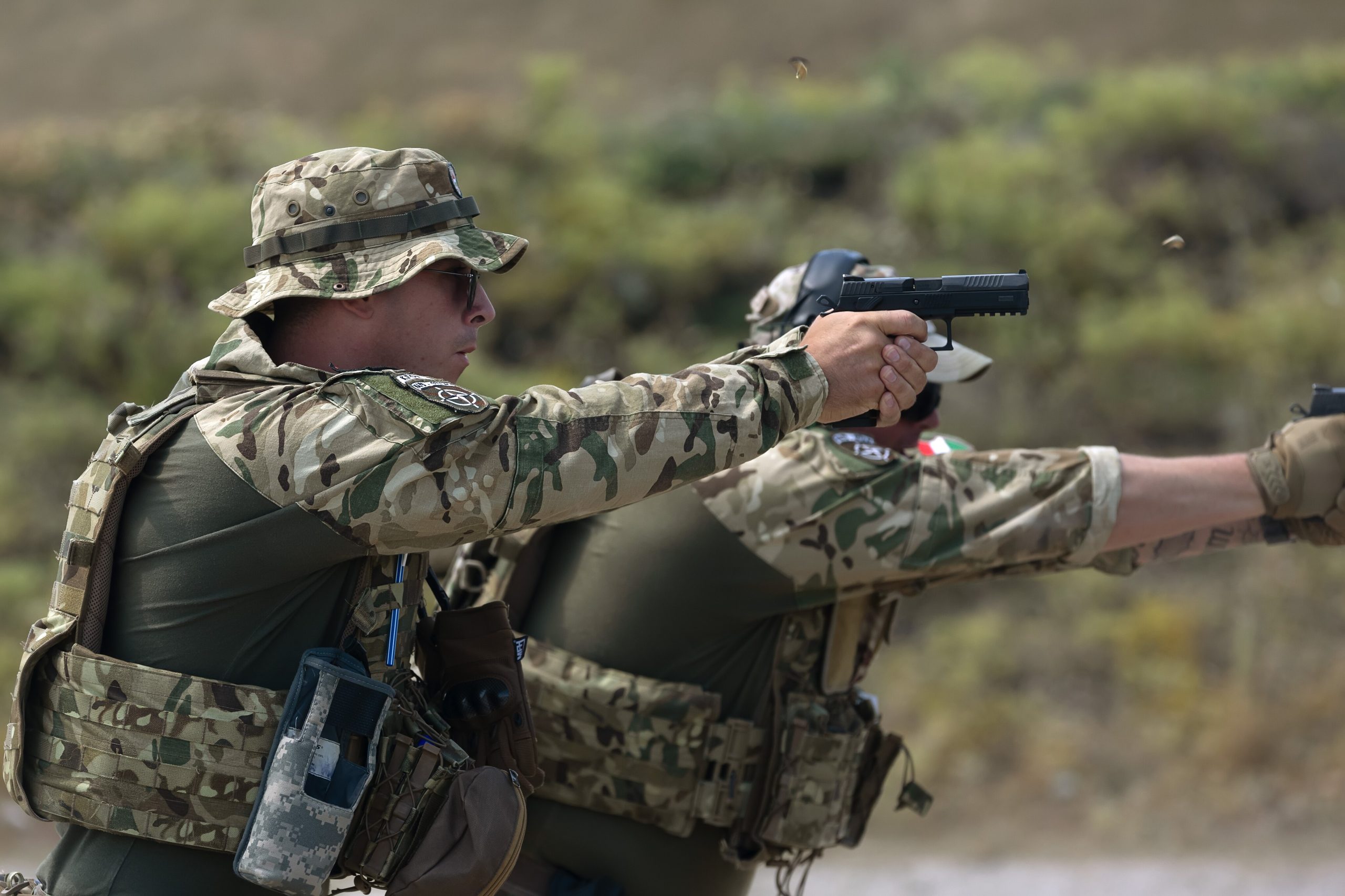 10 Big Mistakes People Make When Carrying a Handgun - Bushcraft Base Camp