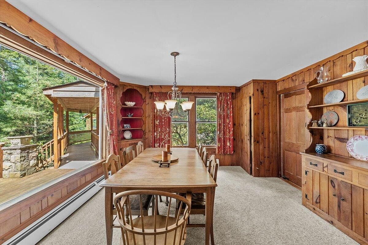 1910 Lakefront Estate in Pocono Pines, Pennsylvania, Featuring Three ...