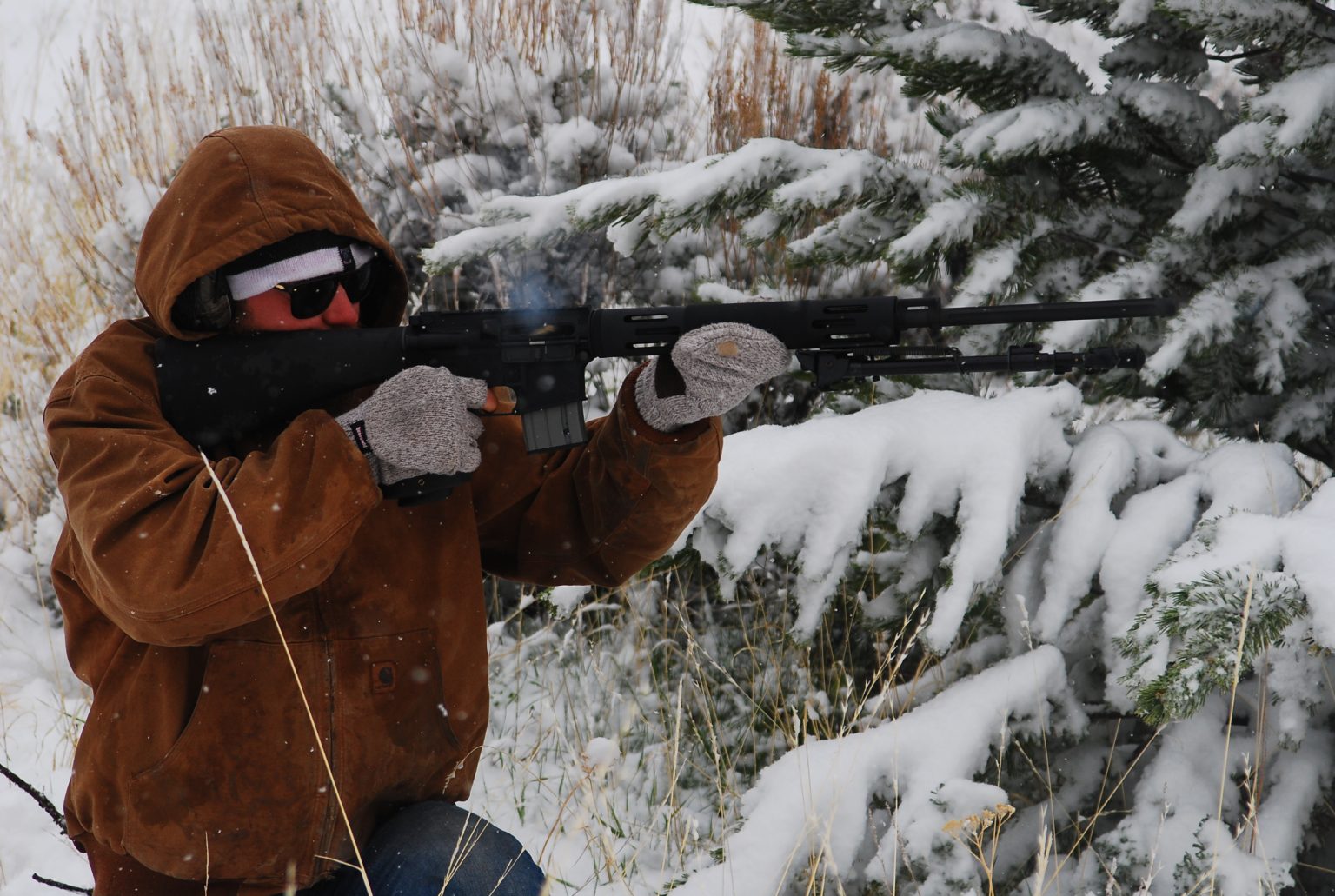 7 Survival Guns That Don't Work Like They Do In Movies - Bushcraft Base ...